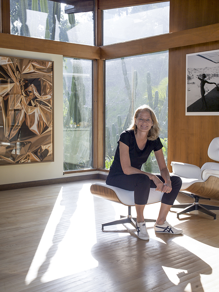 Mona Kuhn: The Schindler House, A Love Affair - LENSCRATCH